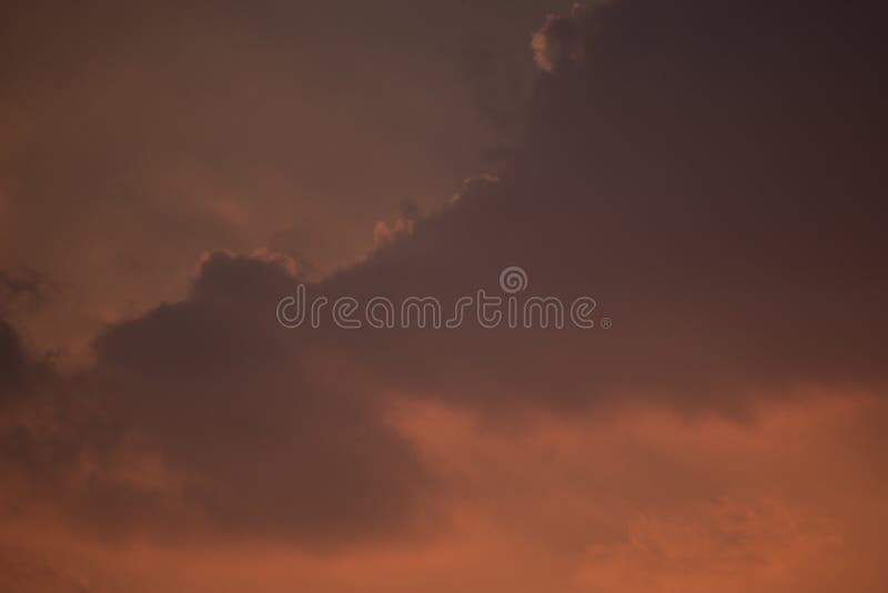 Sunset, Sunrise with Clouds, Light Rays and Other Dramatic Effect ...