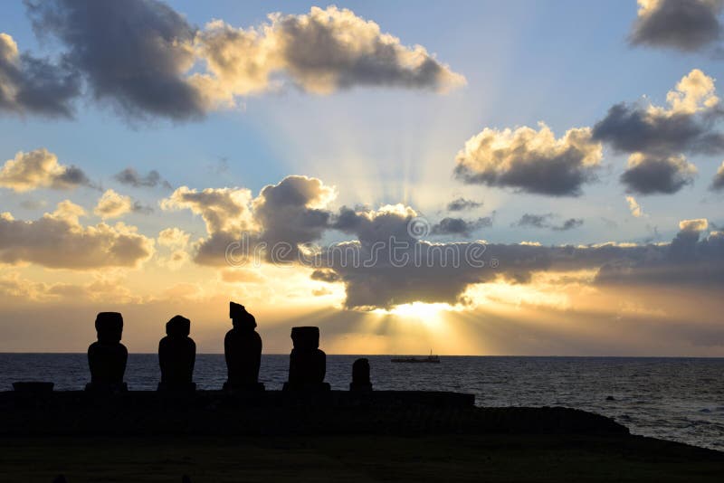 Sunset at Tahai, Easter Island Stock Image - Image of travel, clouds ...