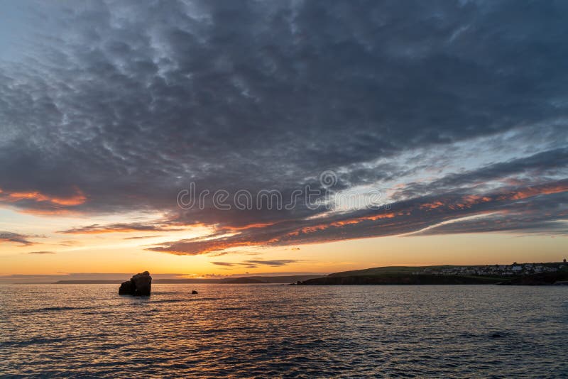 Sunset at Thurlestone Rock, South Milton Sands in Devon Stock Photo ...