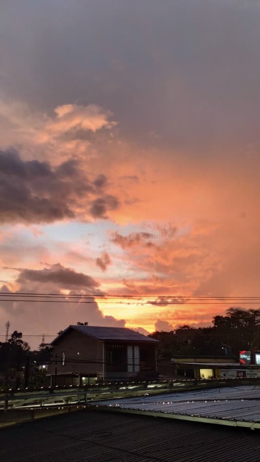 Sunset is Time when Sun Goes Down, Sky Will Look Like Orange and Blue ...