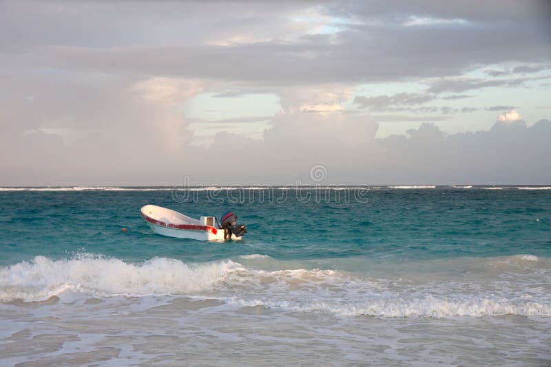 Sunset in Tulum, Mexico stock image. Image of blue, summer - 38940201