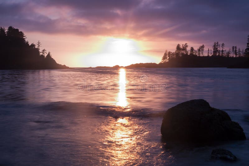 Ucluelet Beach stock photo. Image of waves, water, pacific - 59247930