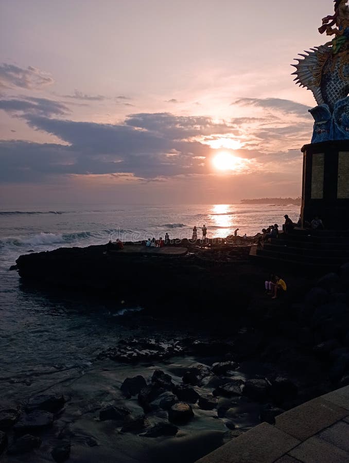 Sunset View from Pererenan Beach at Bali Editorial Stock Photo - Image ...