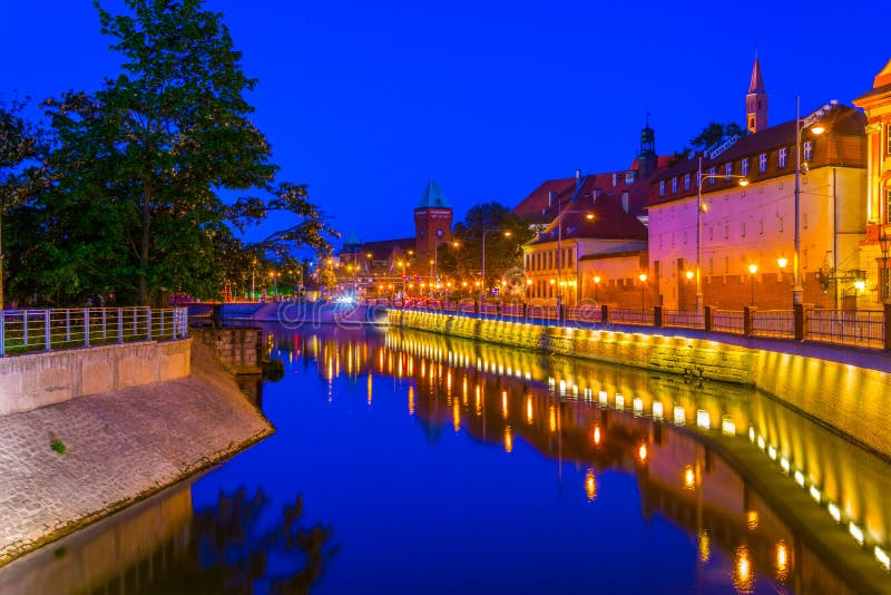 Sunset View Of Riverside Of Odra Wroclaw Polandimage Stock Image Image Of Landmark Odra