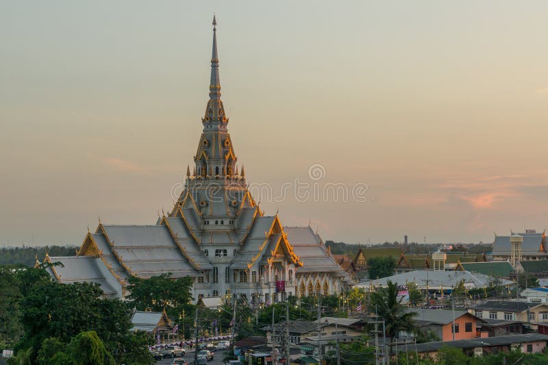 Sunset at Wat Sothon editorial stock image. Image of decoration - 53515479