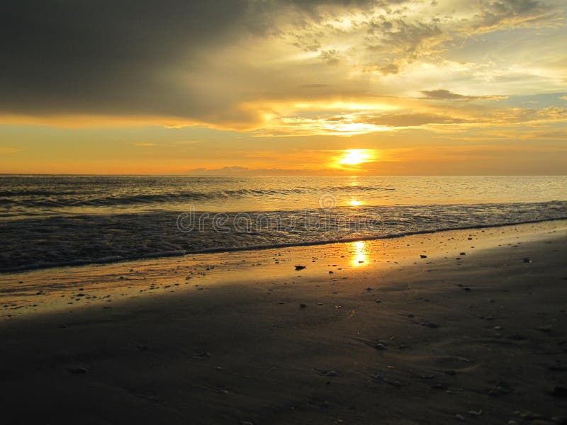 Sunset on the Water in Lido Beach, Florida Stock Image - Image of boat ...