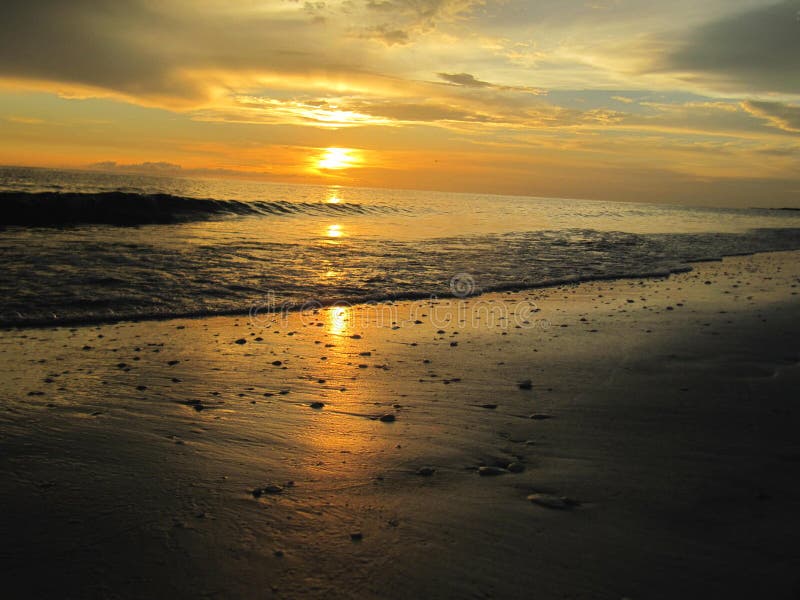 Sunset on the Water in Lido Beach, Florida Stock Image - Image of ...