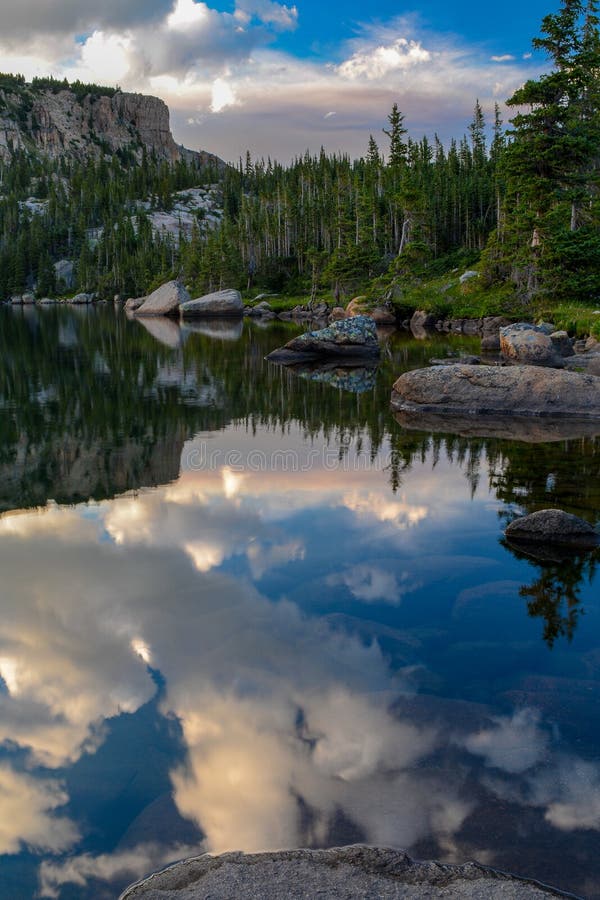 Sunset at Windsor Lake stock image. Image of beautiful - 241519851