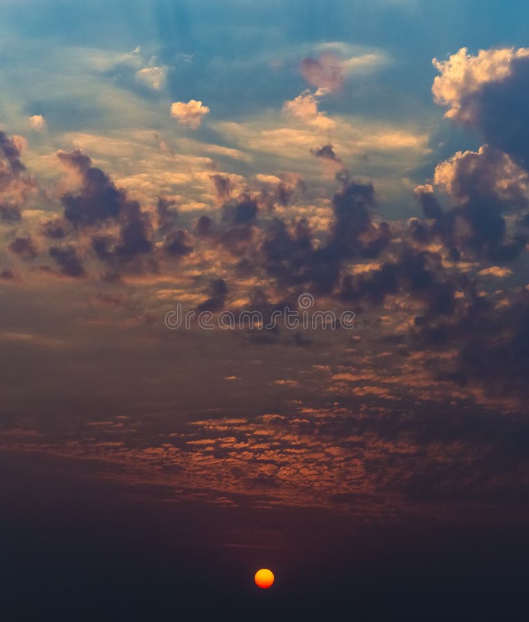 Sunsets Sunrises Rays of the Sun Dramatic Clouds Stock Image - Image of ...