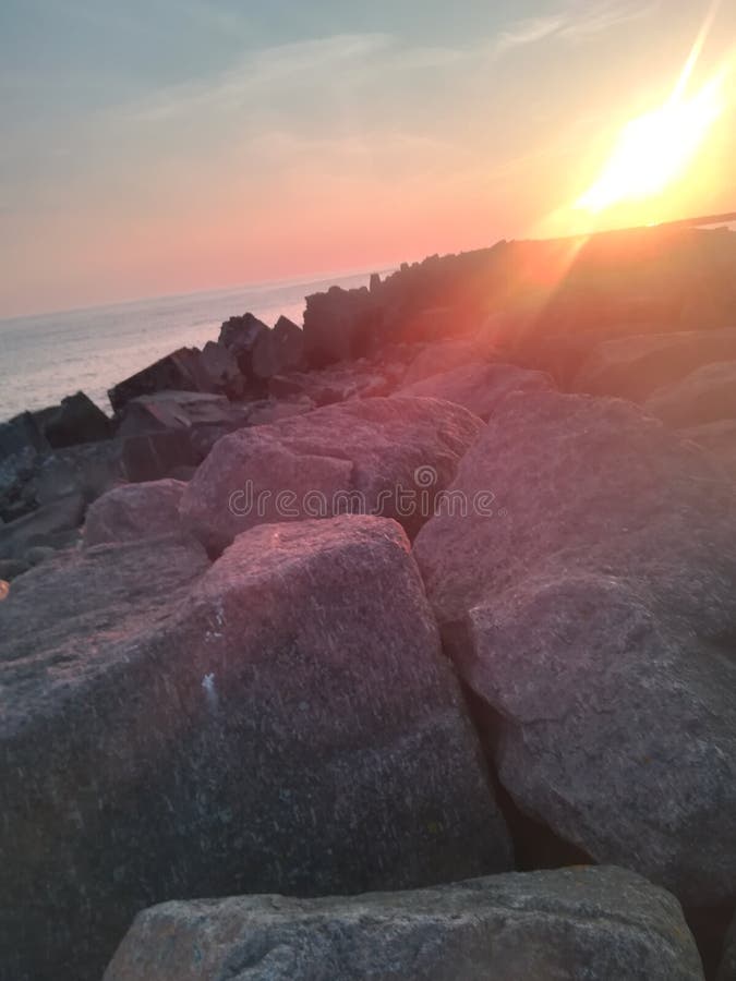 Sunshine stock image. Image of sunshine, water, vind - 115761253