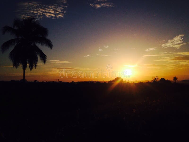 Sunup editorial photo. Image of sunlight, sunrise, sunup - 45345106