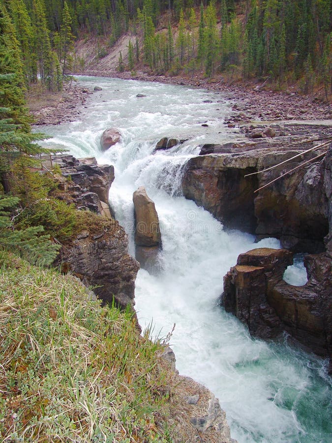Sunwapta Falls on a Frosty January Day, Jasper, National Park Alberta ...