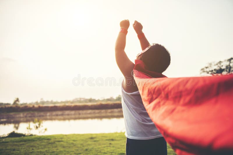 Super Chico De Pie Muestra Fuerte Poder Imagen de archivo - Imagen de ...