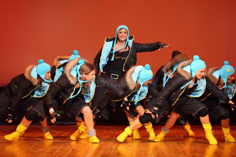Super girls team dance editorial image. Image of earnest - 23996690