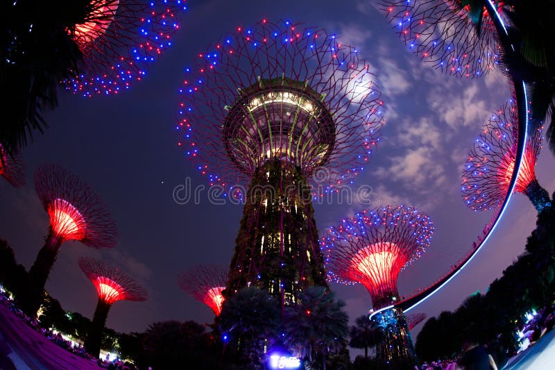 Super tree shining red editorial image. Image of environment - 357072050