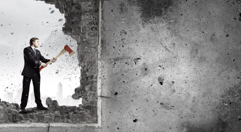 Superando desafios foto de stock. Imagem de desafio, arquitetura - 44865872