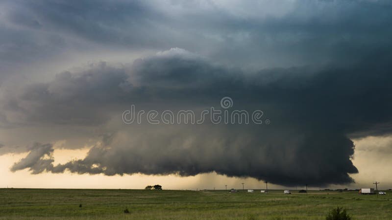 Supercell Thunderstorm Wall Cloud Quickly Develops before Producing ...