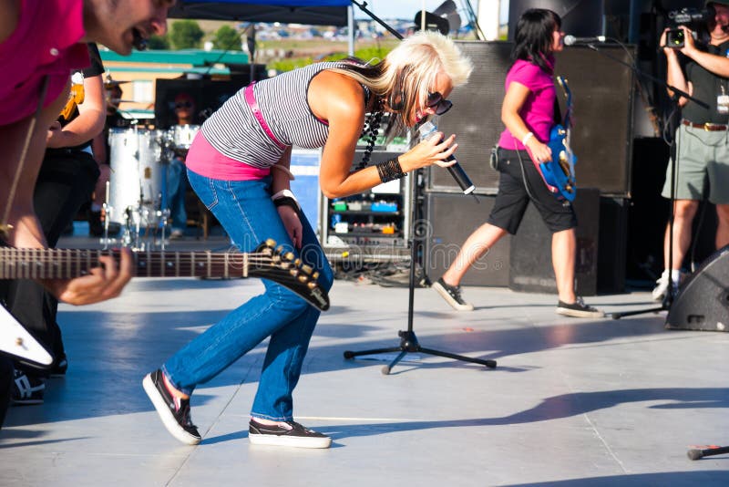 Superchick lead Singer editorial image. Image of action - 14076135