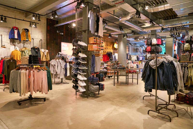 Superdry store in Berlin editorial photography. Image of color - 217321382