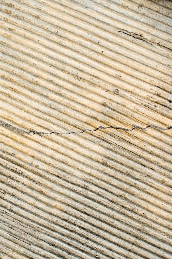 Pared rayada concreta imagen de archivo. Imagen de stripy - 154161361