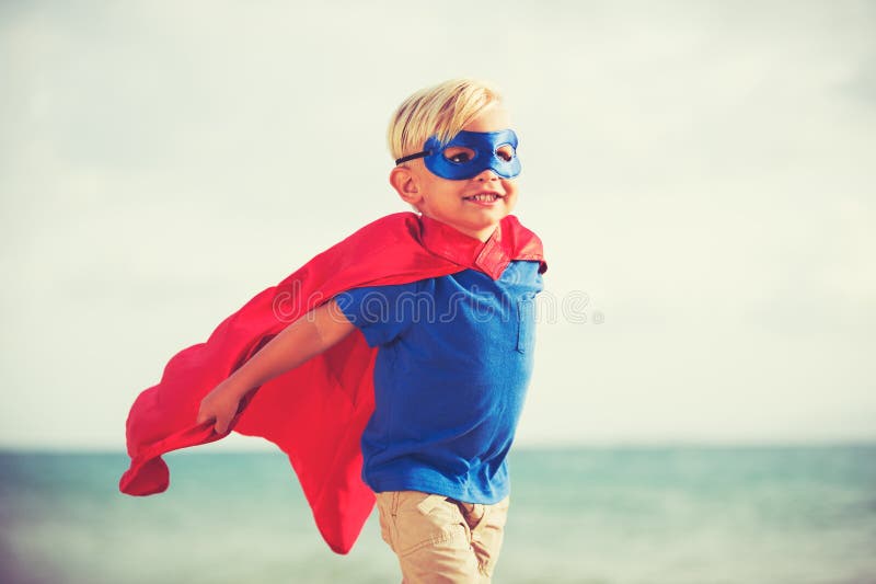 Superheldkind Mit Einem Maskenfliegen Stockfoto - Bild von kind, junge ...