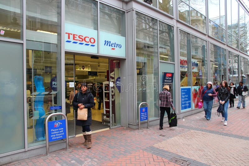 Supermercado Da Tesco Metro Fotografia Editorial - Imagem de europa ...