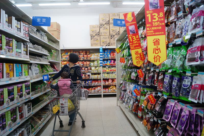 Supermercado de WAL-MART imagen editorial. Imagen de paisaje - 51911700