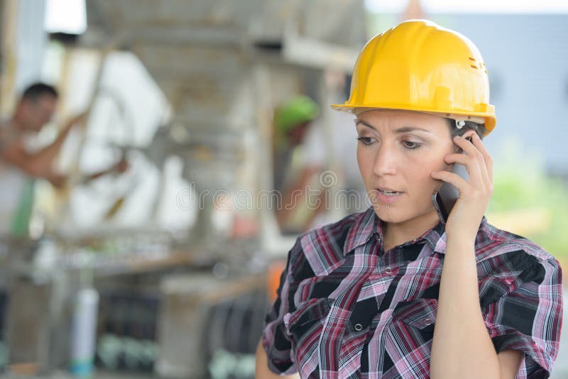 Supervising Female Engineer for Electrification Using Mobile Phone ...