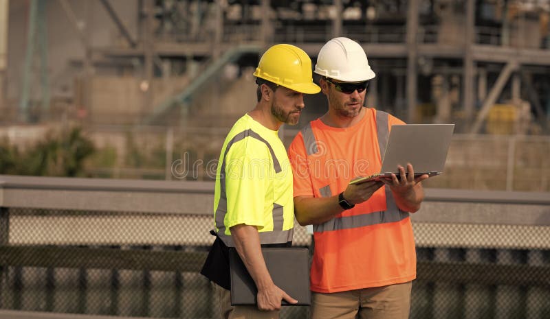 Supervisor Men Discussing Construction Project, Copy Space. Supervisor ...