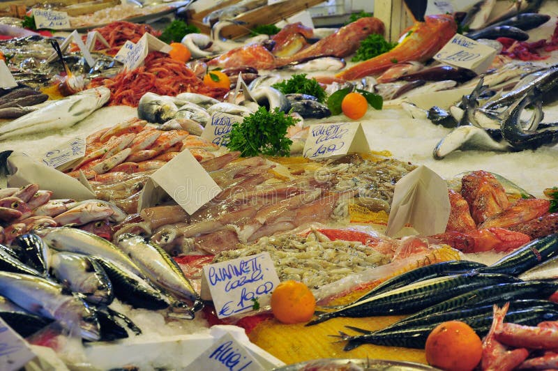 290 Photos de Marché De Poisson Frais à Palerme Sicile Italie - Photos ...
