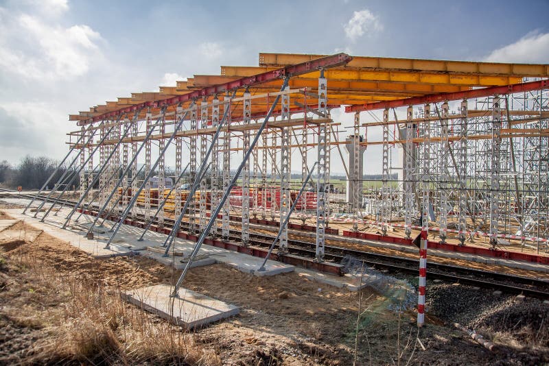 Support scaffolding system stock image. Image of beam - 252945497