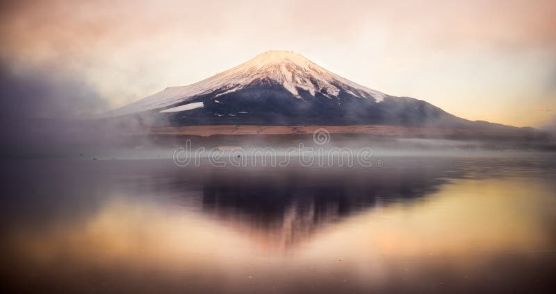 Monte Fuji, Giappone fotografia stock. Immagine di icona - 49081510