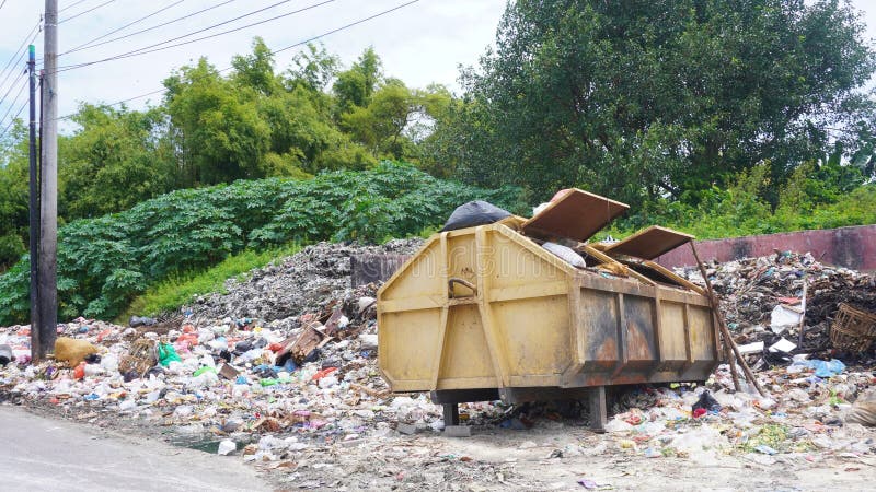 Piles of Garbage in Landfills with Garbage Can Trash Bin and Dumpster ... Piles of Garbage in Landfills with Garbage Can Trash Bin and Dumpster ...