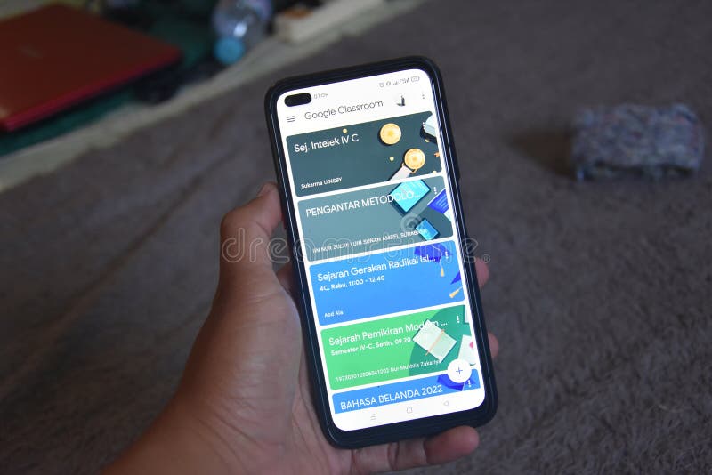 Surabaya, - 08-23 202023: Google Classroom Application on the Realme 6 ...