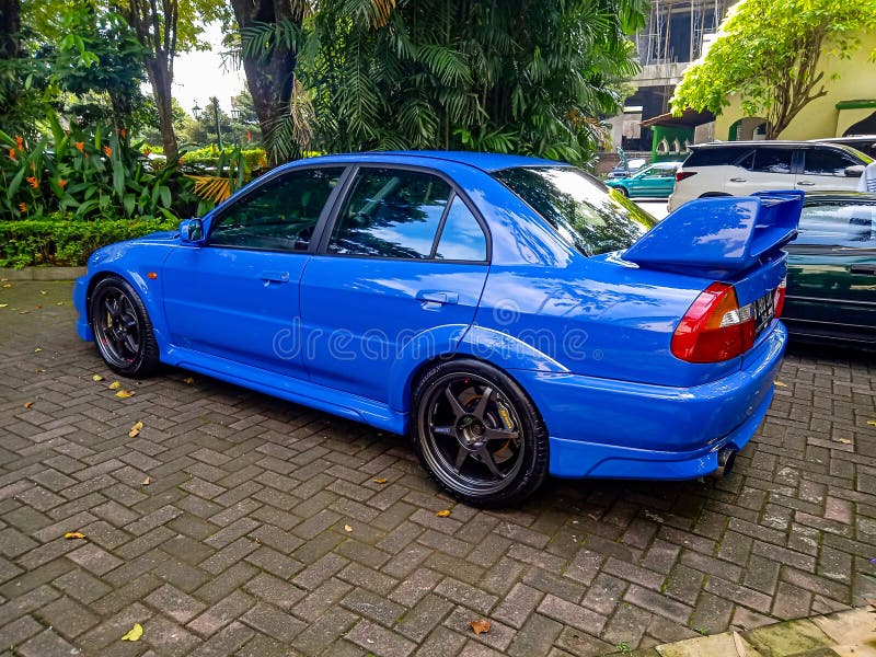 Blue Mitsubishi Lancer Evolution VI GSR in Car Meet Editorial Stock ...