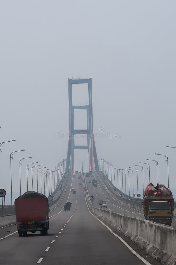 SURAMADU Bridge editorial photography. Image of clear - 195809252