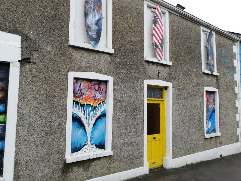 Surf wall art building editorial image. Image of building - 265698090