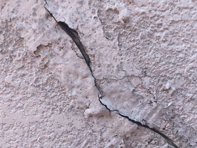 The Surface Area of the Building Wall with Cracks. Stock Photo - Image ...