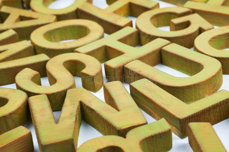 Surface Enduite Des Lettres En Bois Multiples Photo stock - Image du ...