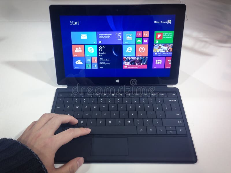 Surface Pro editorial image. Image of microsoft, icon - 35331785