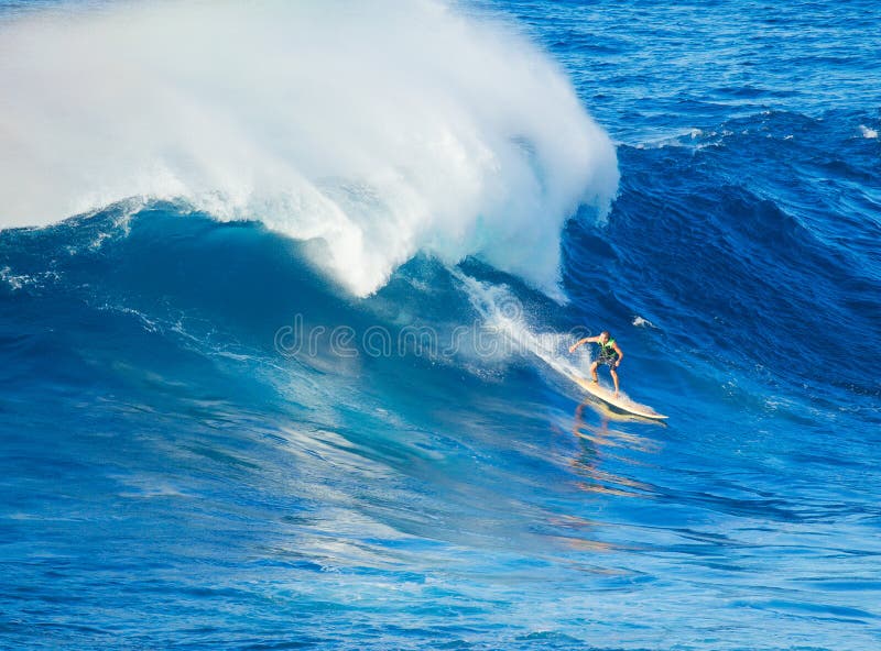 Heavy surf stock image. Image of ocean, surfer, watersports - 154279