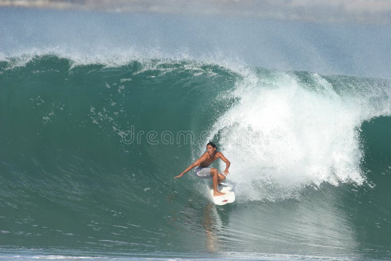 Tamayo Perry Surfing the Tube at Pipeline, Hawaii Editorial Image ...