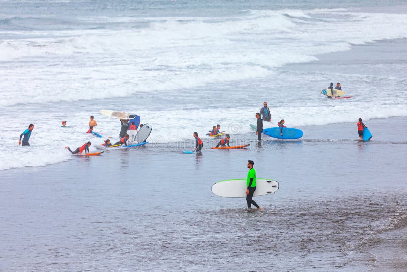 Surfing school editorial photo. Image of cruise, exercise - 276535786