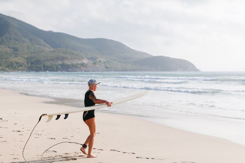Surfing Woman with Surfing Board Back View Stock Image - Image of ...