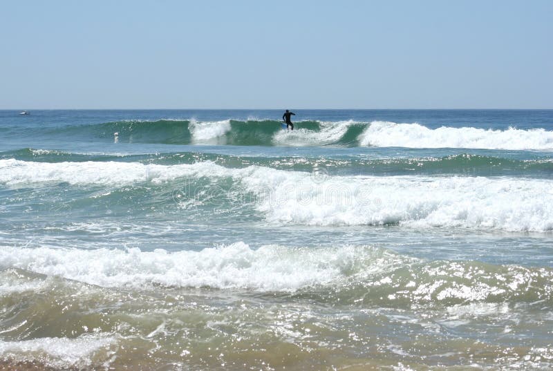 Surfista australiano immagine stock. Immagine di roccie - 2478073