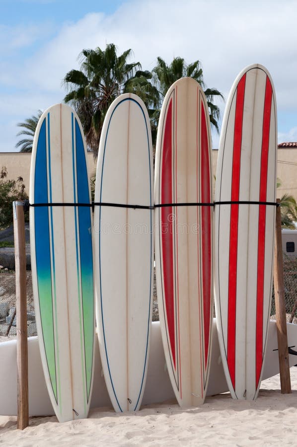 Surfplanken stock afbeelding. Image of recreatie, blauw - 29234097