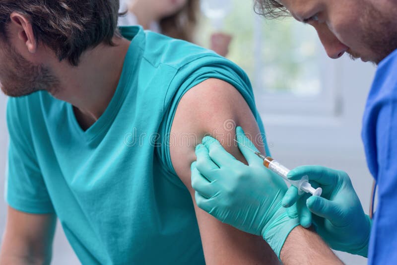 Surgeon doing injection stock photo. Image of caucasian - 61706830