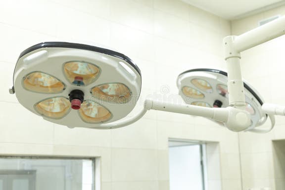 Surgical Lamp in the Operating Room Stock Image - Image of lamp, bright ...