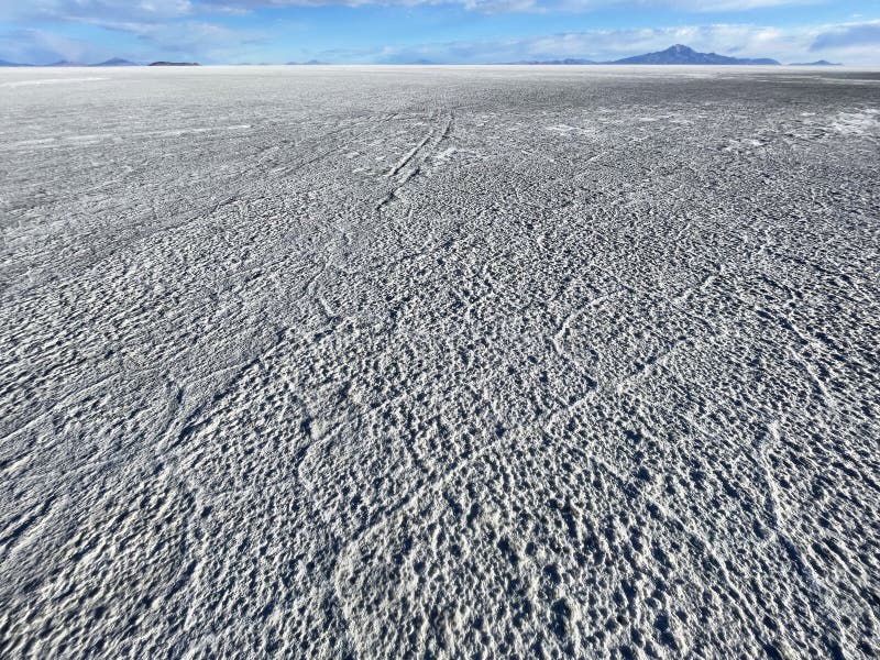 Surreal Desert of Salt Under a Stunning Sky - Uyuni Salt Flat, Bolivia ...