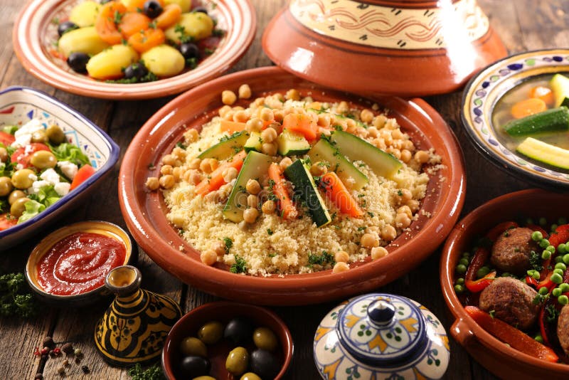 Carne Asada De Cordero Comida-sabrosa árabe Con Las Especias Y Las ...